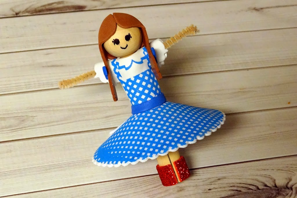 Along the Yellow Brick Craft Road Rural Mom