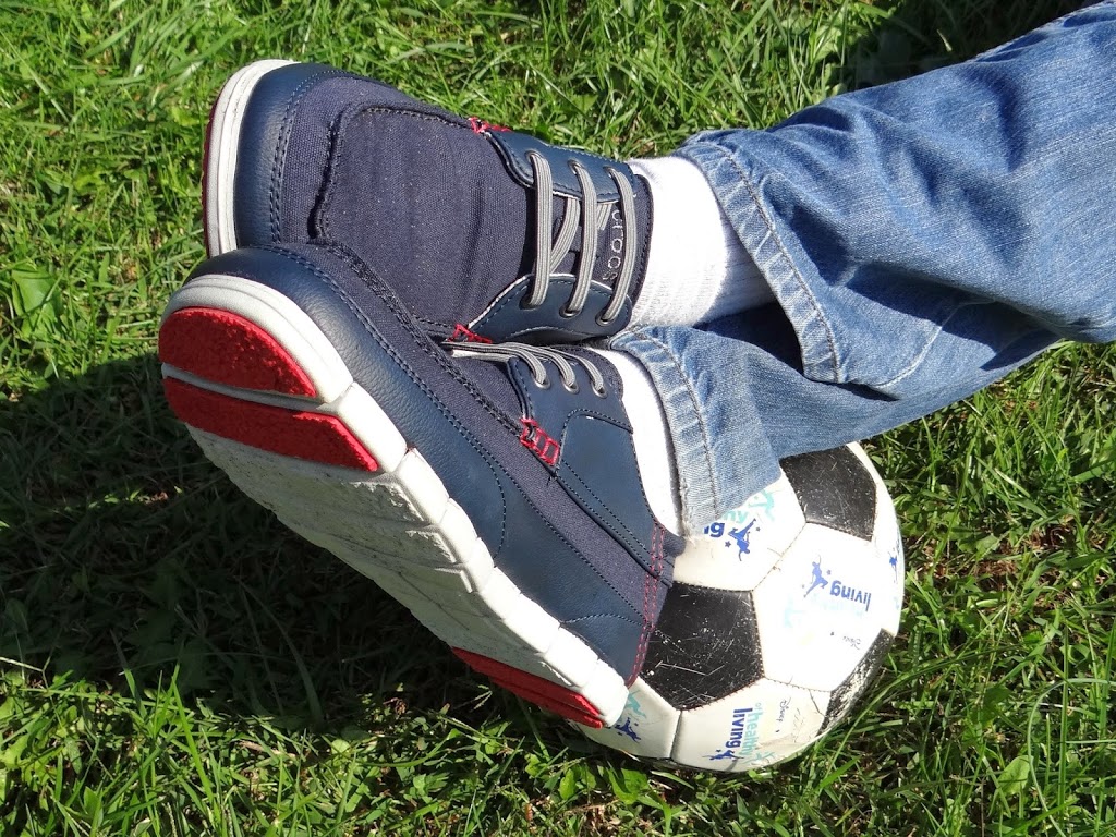 Stepping into Casual Comfort and Style | CROCS Fall Fashions Rural Mom