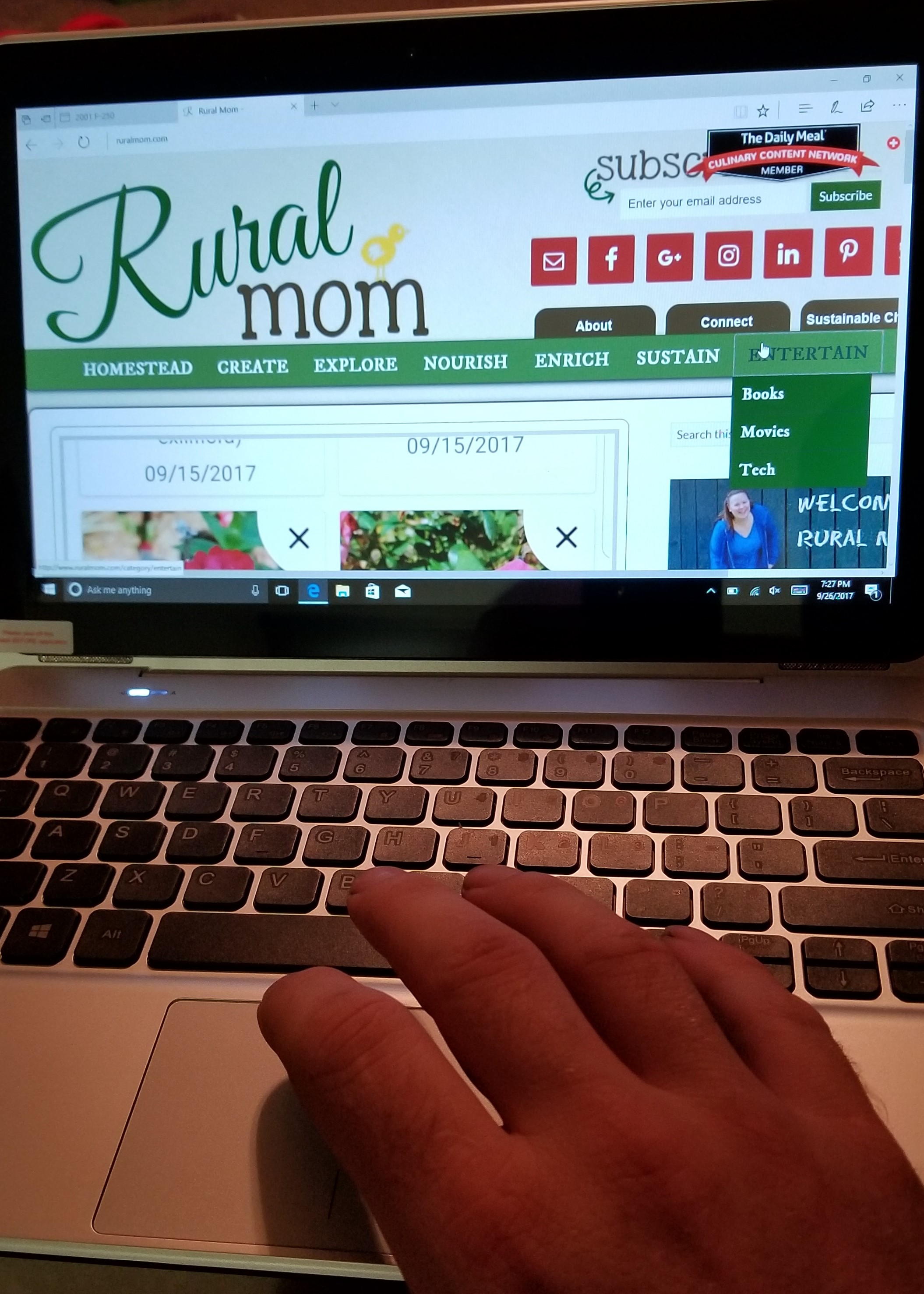 Nextbook Flexx 11A 2-in-1 tablet with Windows 10 (Giveaway!) Rural Mom