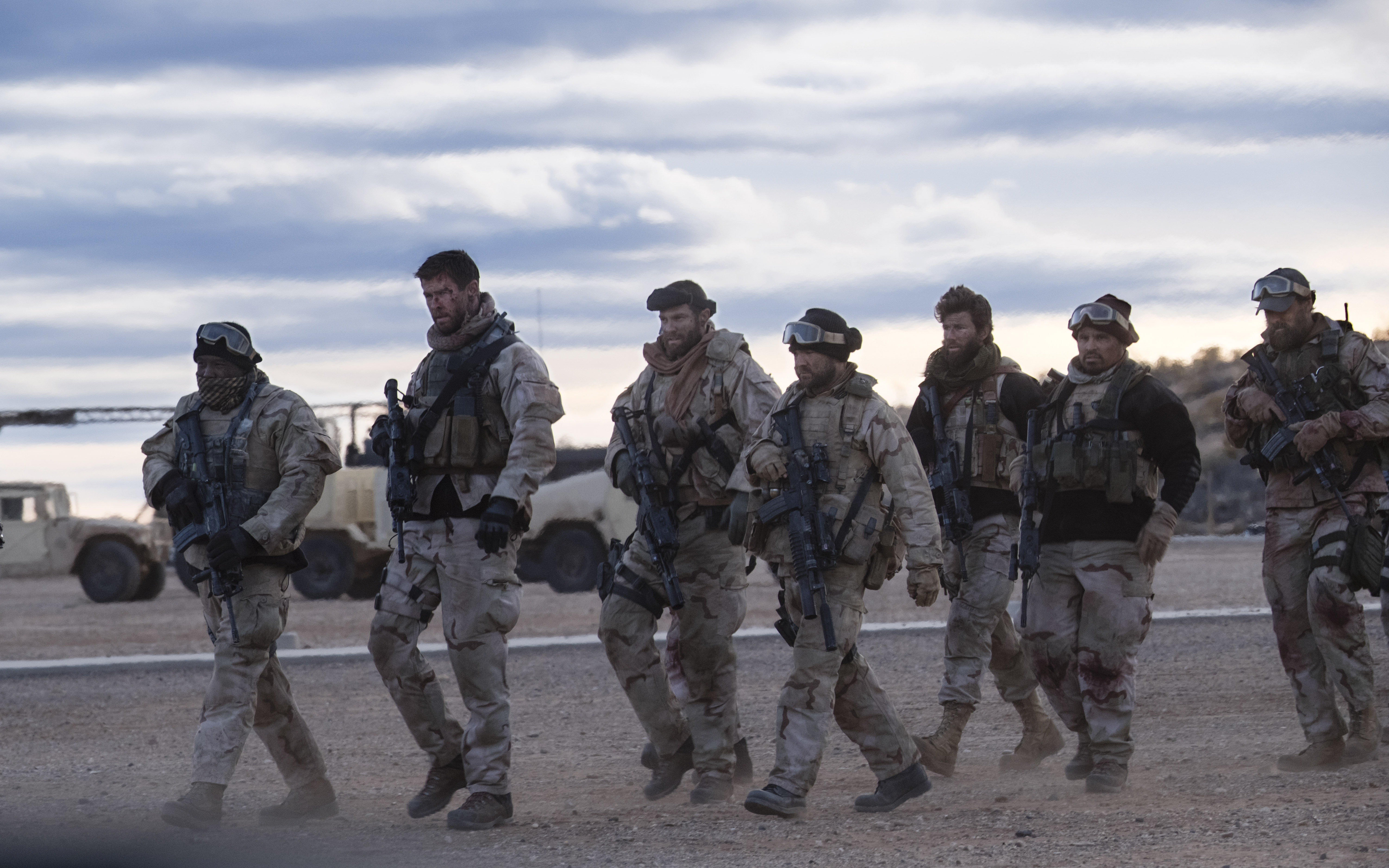 12 STRONG Exclusive Interview with Chris Hemsworth Rural Mom
